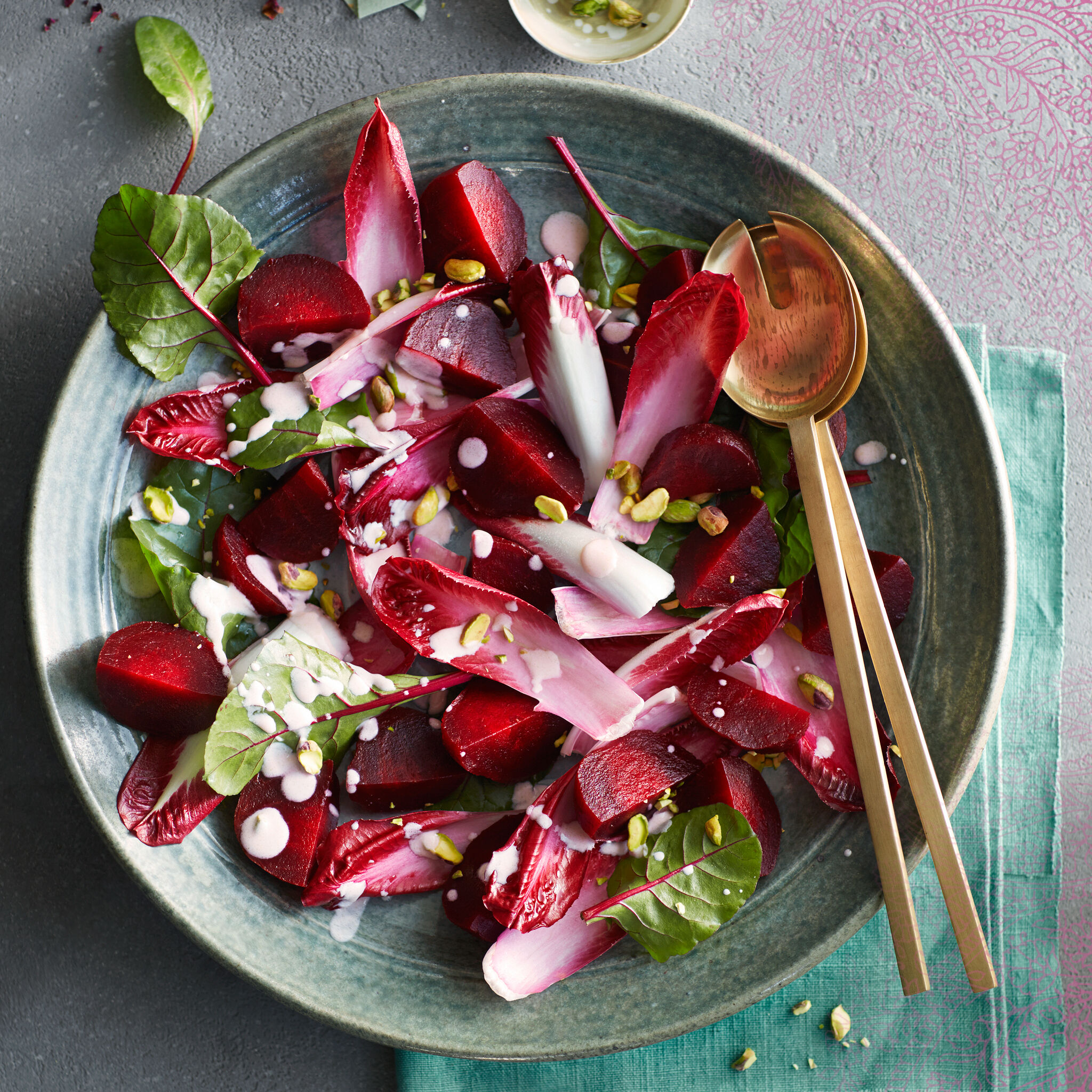 Recept: rode sla met bietjes - Happinez