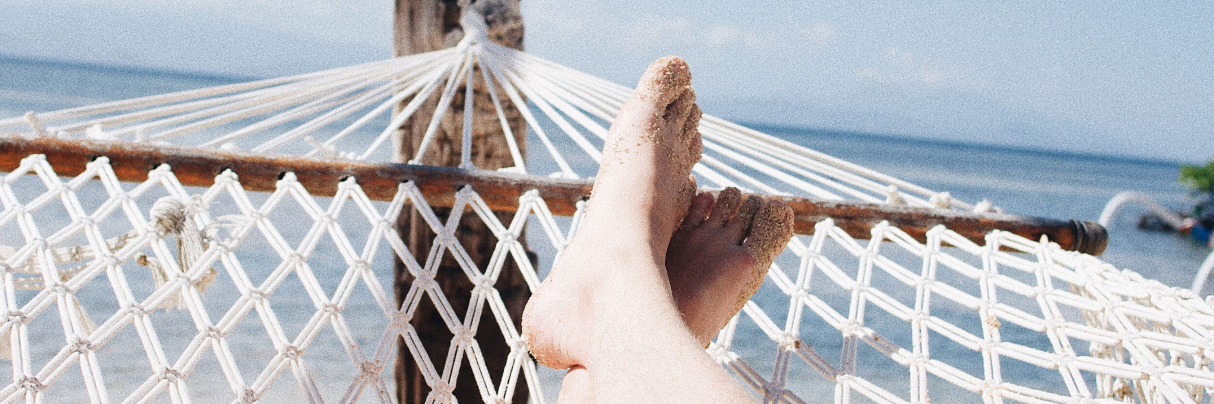 Moe en lusteloos door de warmte? Dit helpt - Happinez