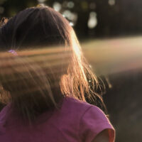 Zo moedig je je kind aan om zichzelf te zijn - Happinez