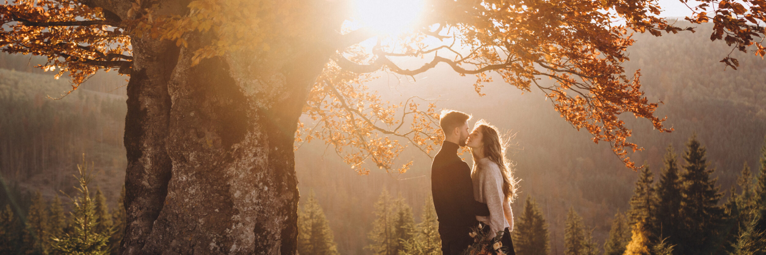 6 tekenen die wijzen op verliefdheid, volgens de wetenschap - Happinez